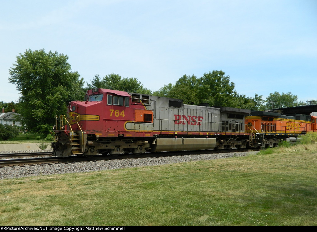 BNSF 764